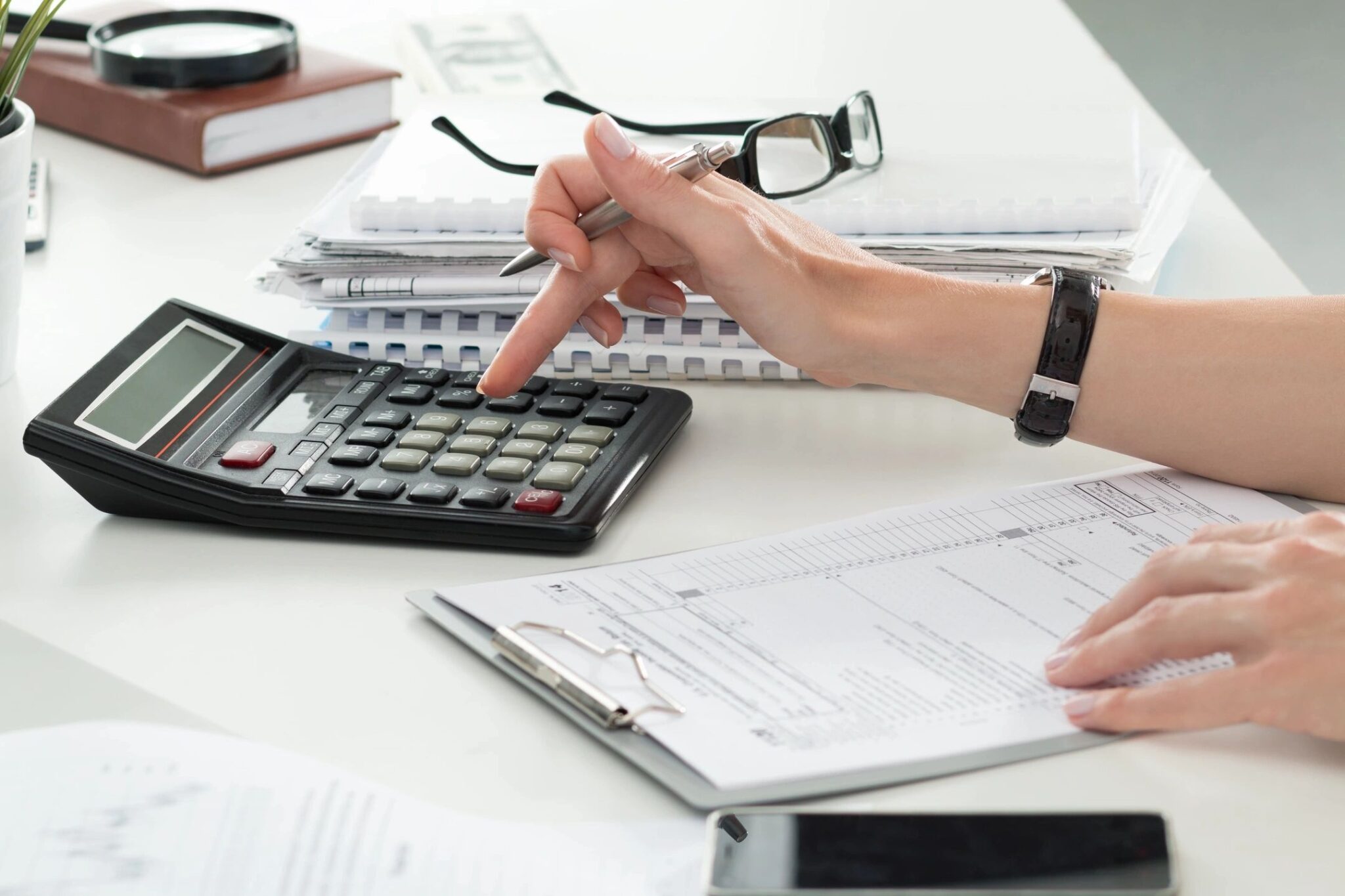 How Much is 6 Figures (and 7 and 8 figures)? Here's What You Need to Know